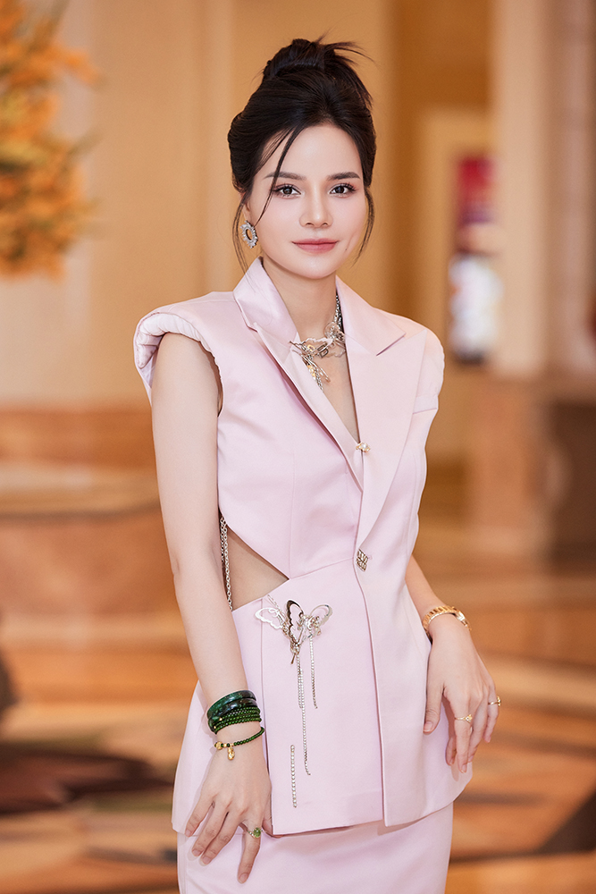 Phạm Thu Hiền - Giám đốc Công ty CP Tập đoàn Hwin: “Ngọc dù quý phải ...